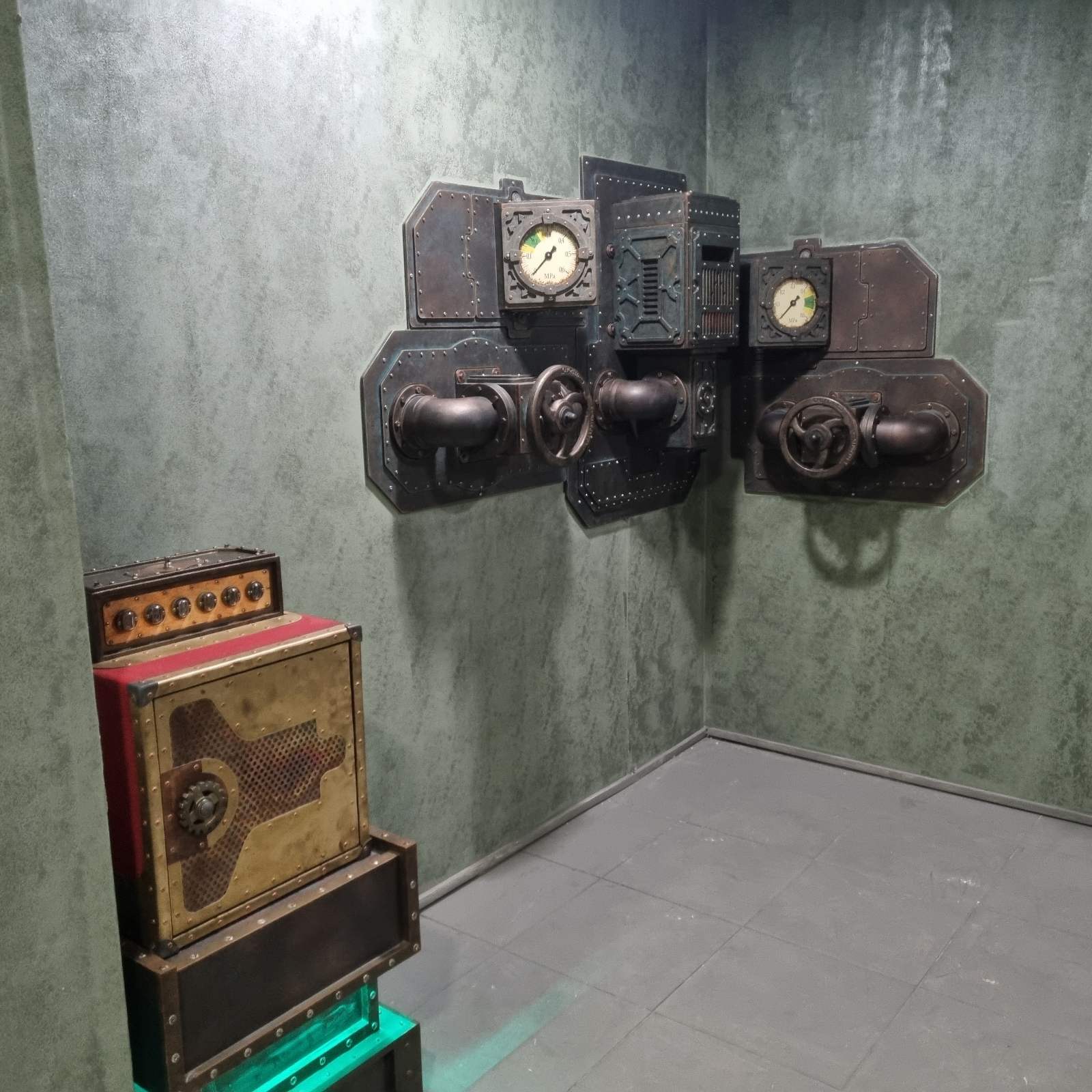 Steampunk Time Machine - Escape Rooms | Maze Games